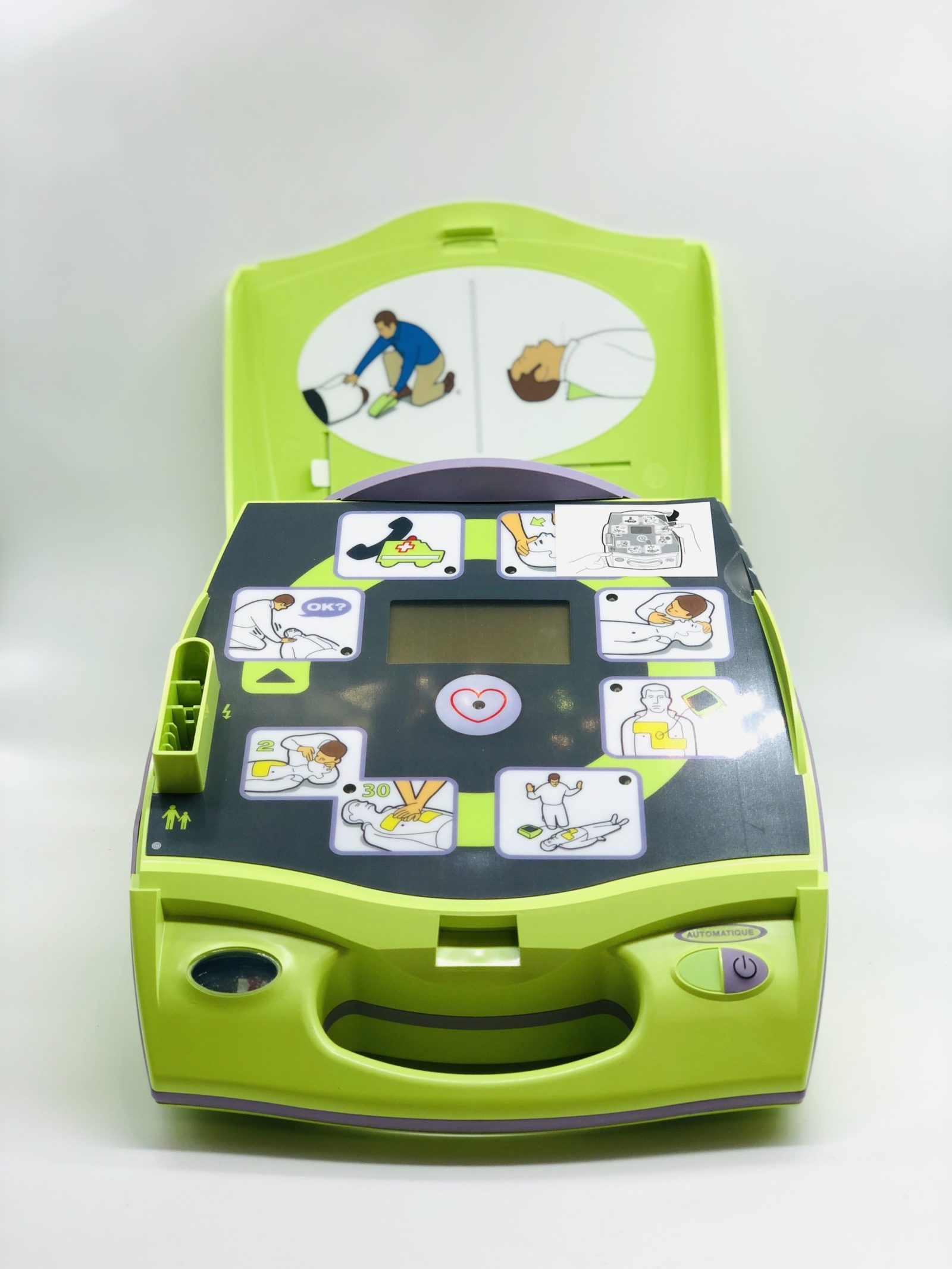 DAE - Défibrillateur Zoll AED Plus - D+ SERVICES